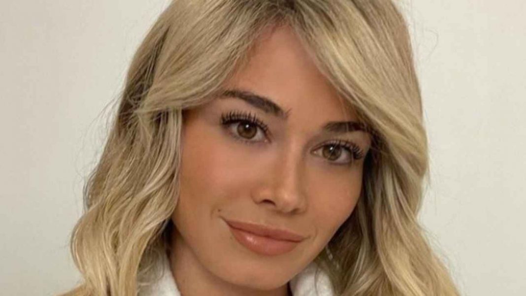 Avete mai visto Diletta Leotta prima della chirurgia estetica? | E ... Avete mai visto Diletta Leotta prima della chirurgia estetica? | E ...